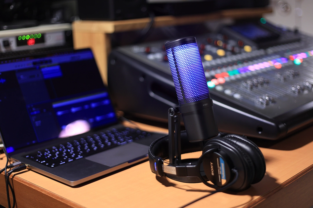 [開箱] Podcast Lite 電容式麥克風，Type-C 介面 iPhone、Android 可用 - 天才事務所